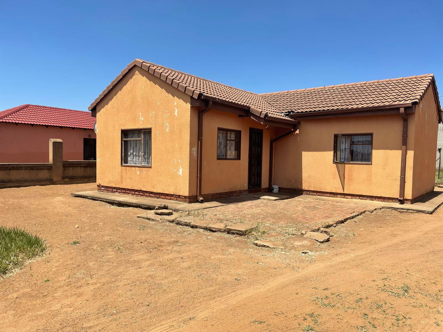 2 Bedroom House for sale in Mabopane Unit U - P24-116829081