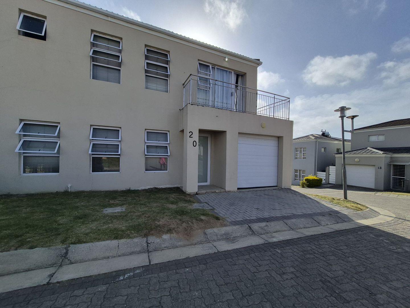 3 Bedroom Townhouse for sale in Nahoon Valley Park - P24-116830824