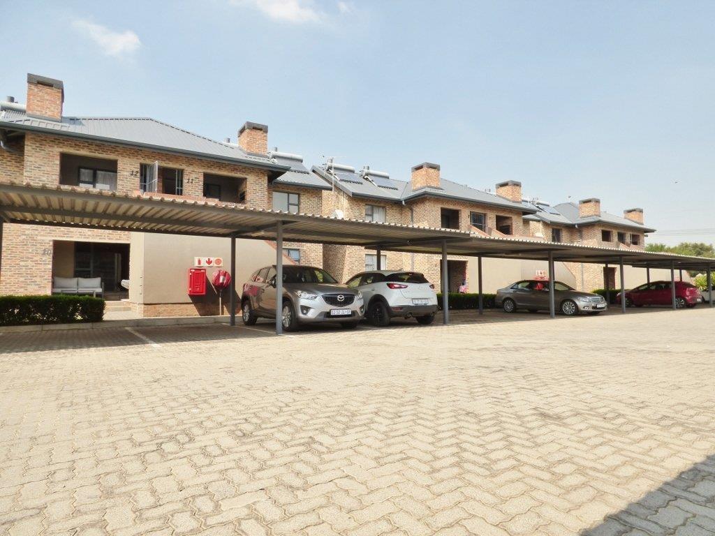 2 Bedroom Townhouse for sale in Albertsdal - Unit 38, Flamingo Crossing ...
