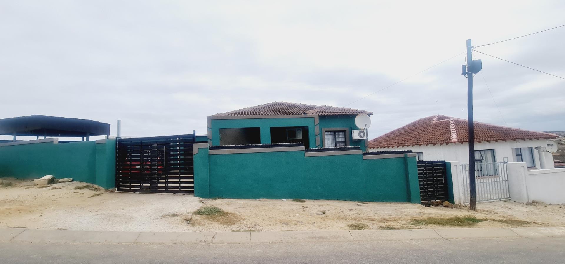 3 Bedroom House for sale in Kwadwesi - P24-116833995