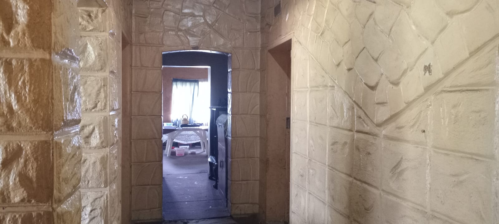 3 Bedroom House for sale in Clewer - P24-116835930