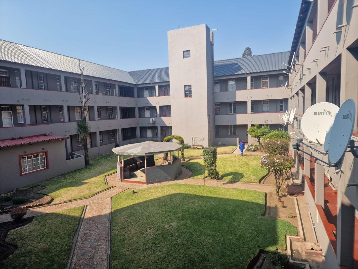 2 Bedroom Apartment / flat for sale in Benoni Central - P24-116846127