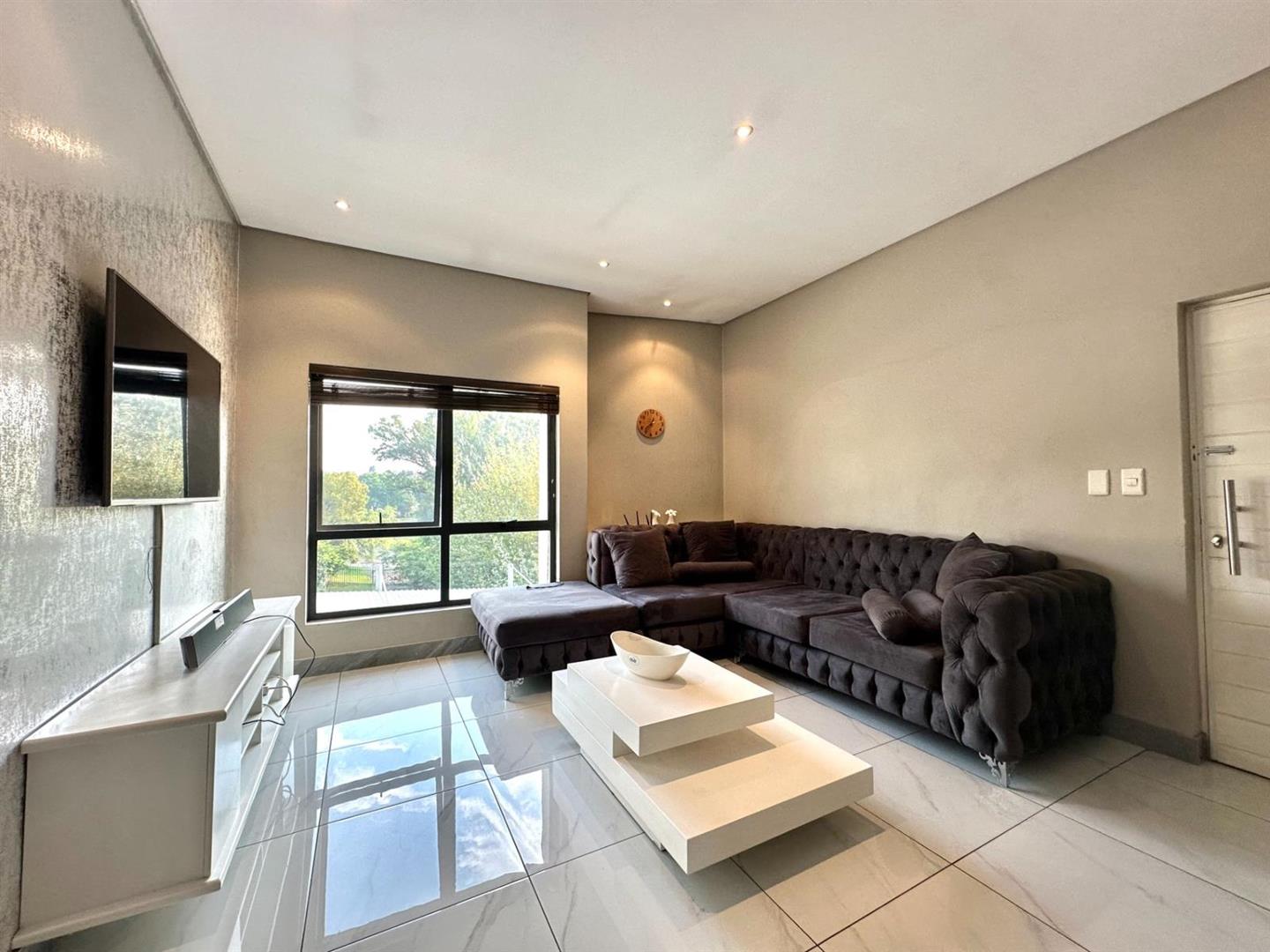 2 Bedroom Apartment / flat to rent in Sandton Central - P24-116853762