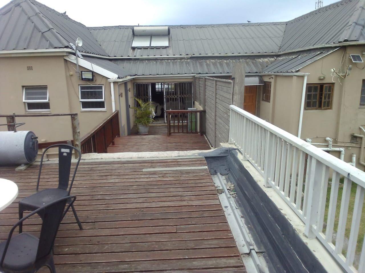 10 Bedroom House for sale in Quigney - P24-116862534
