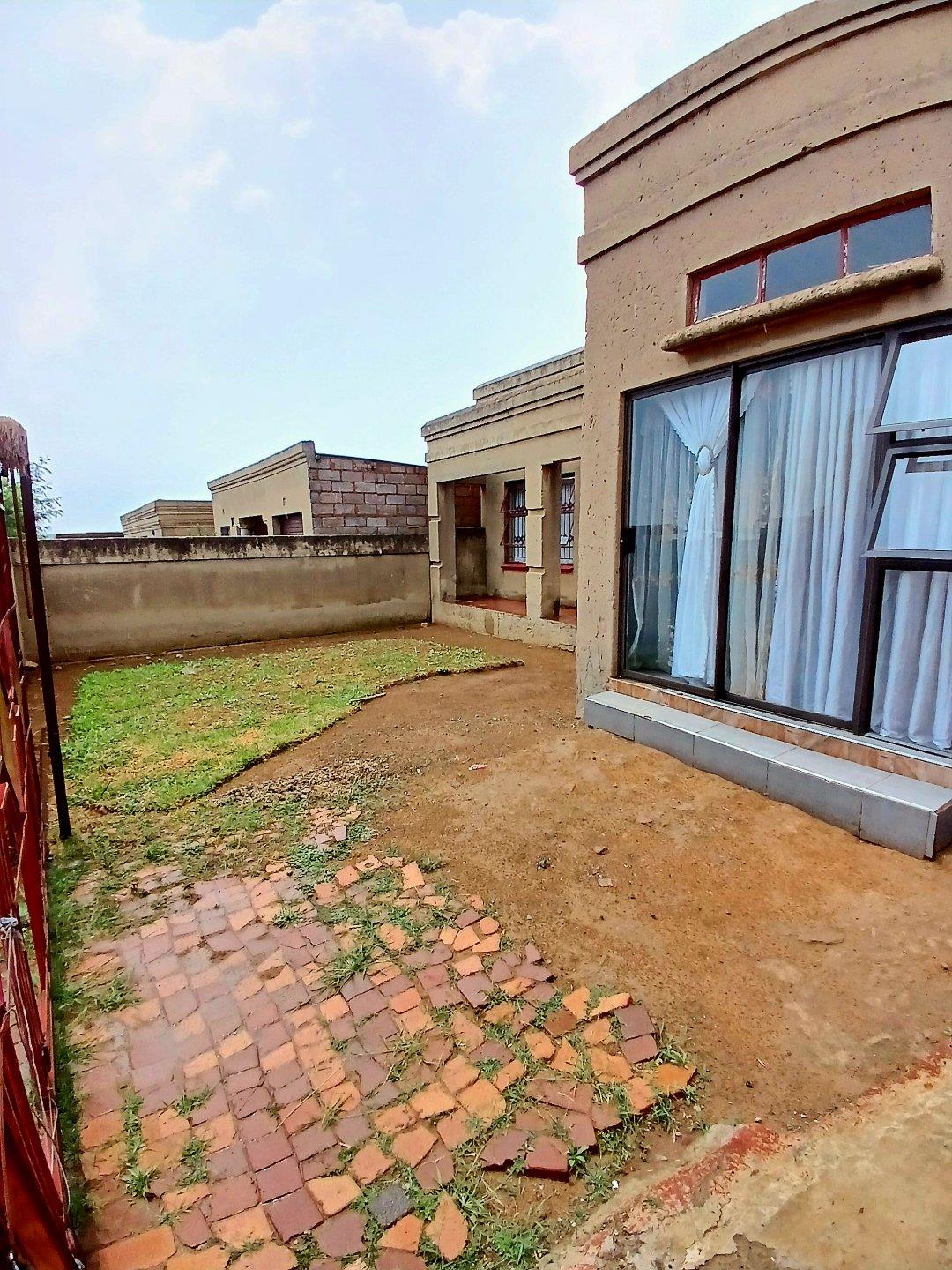 House for sale in Tsakane Ext 15 - 30 Jambo Street - P24-116863571