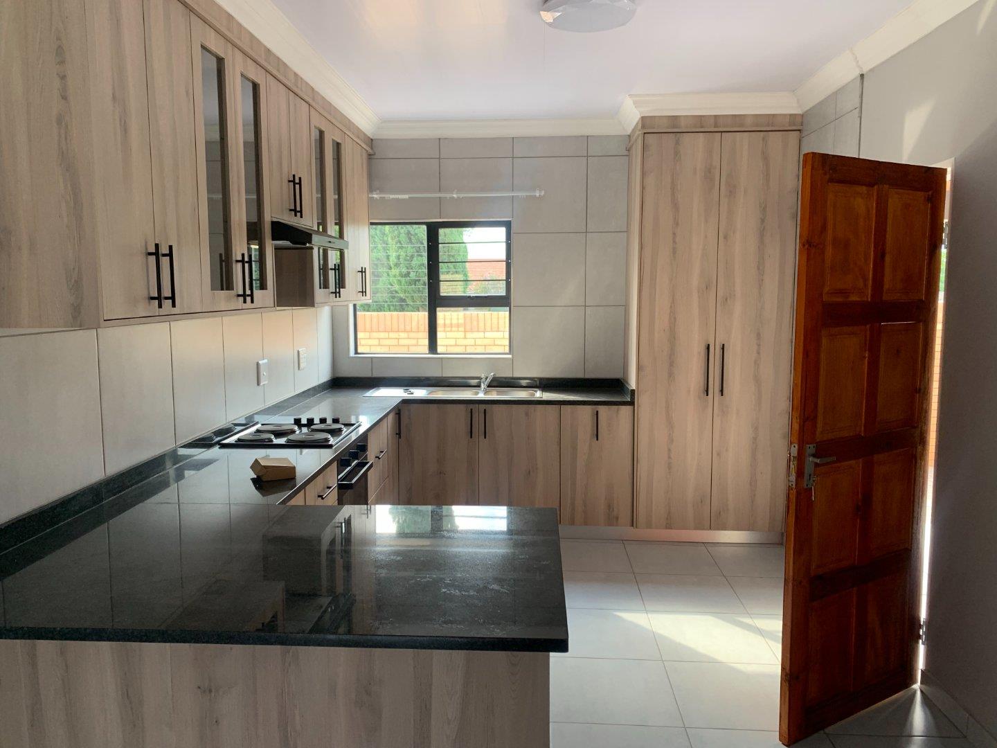 3 Bedroom House to rent in Flamwood - P24-116873587
