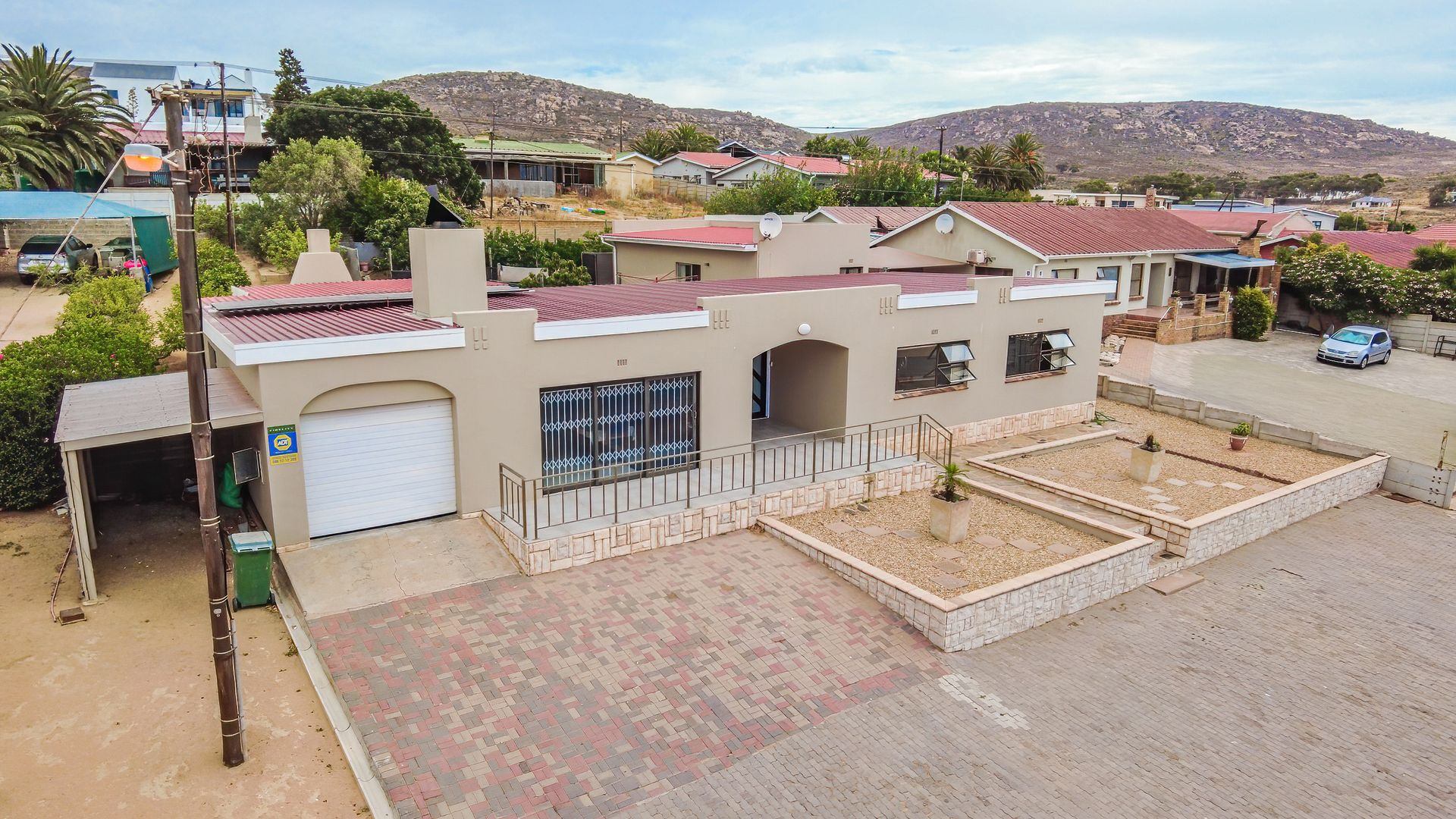 5 Bedroom House for sale in St Helena Views - P24-116861916