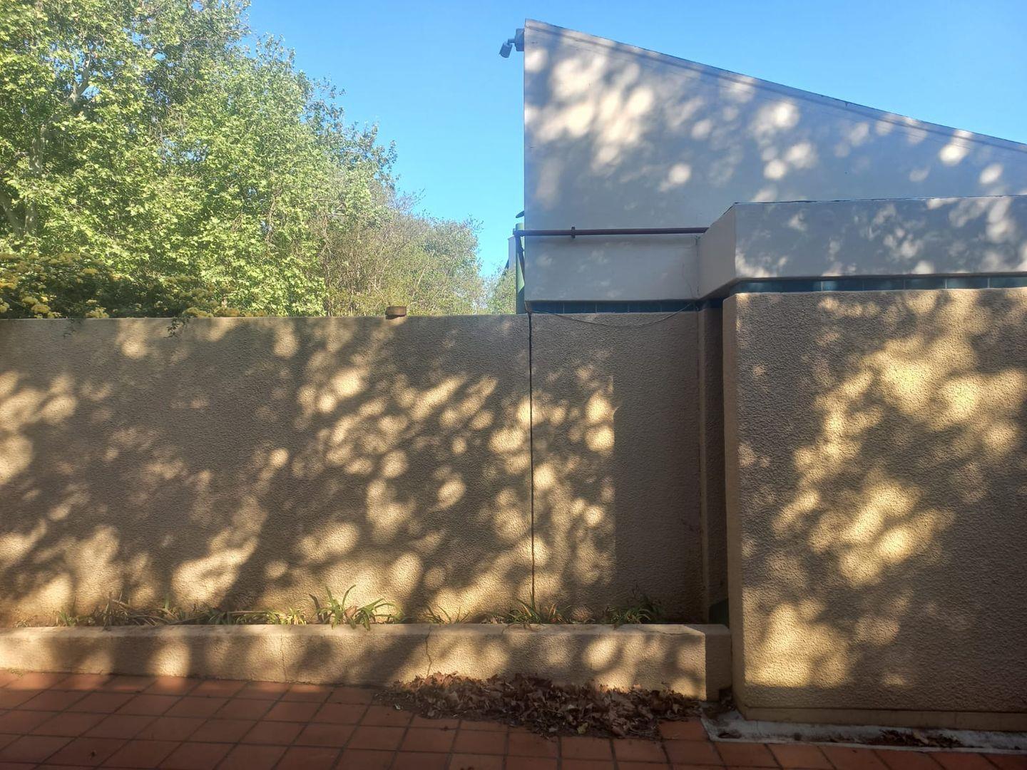 House to rent in Parktown - P24-116888986