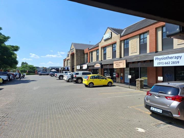 Commercial property for sale in Featherbrooke Estate - 25 Ss ...