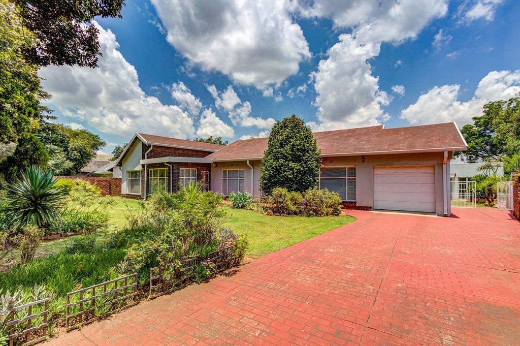 3 Bedroom House for sale in Parkrand - P24-116870021