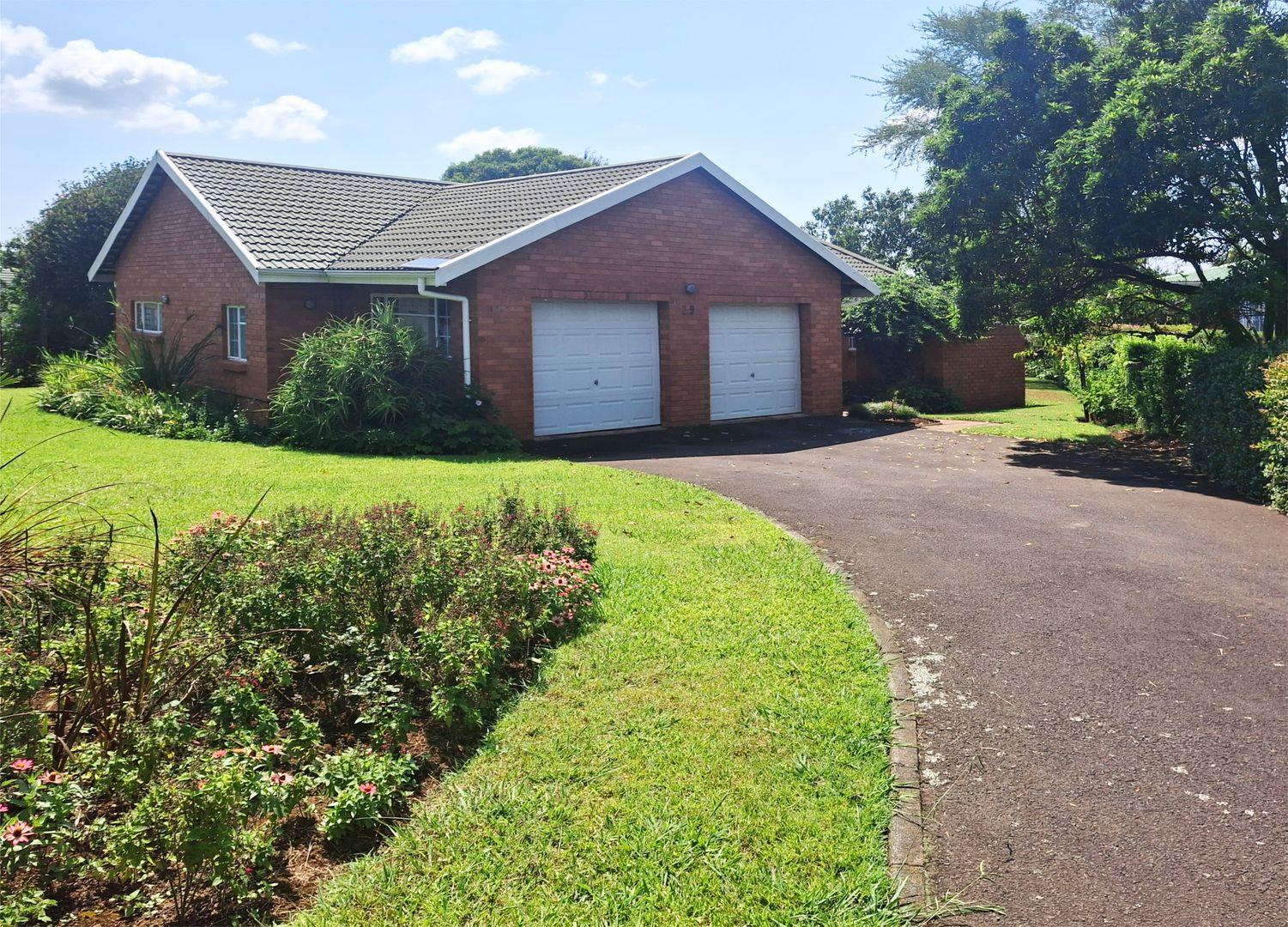 3 Bedroom Townhouse for sale in Howick North - P24-116902656
