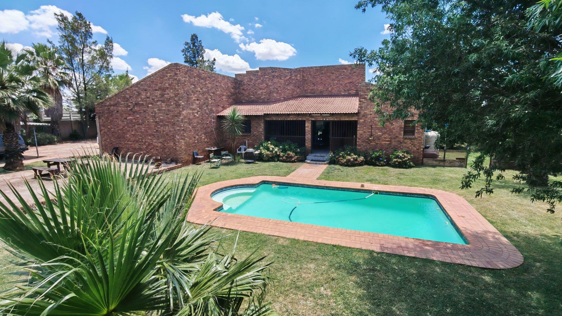 Farm for sale in Withok Estate - P24-116903964