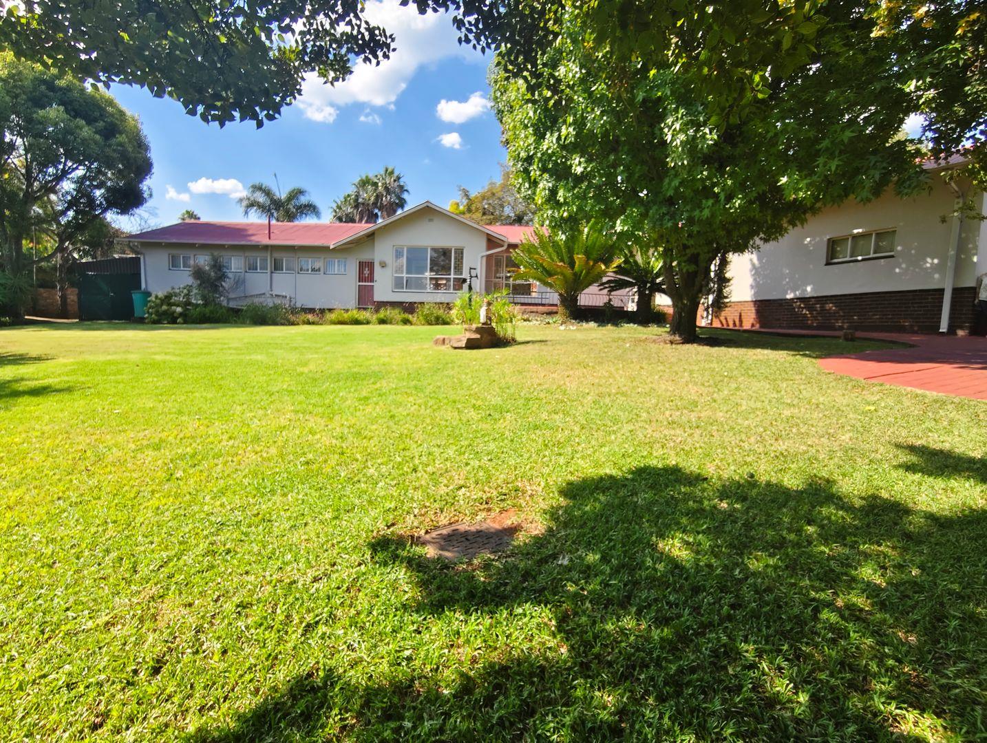3 Bedroom House for sale in Clubview - P24-116913244