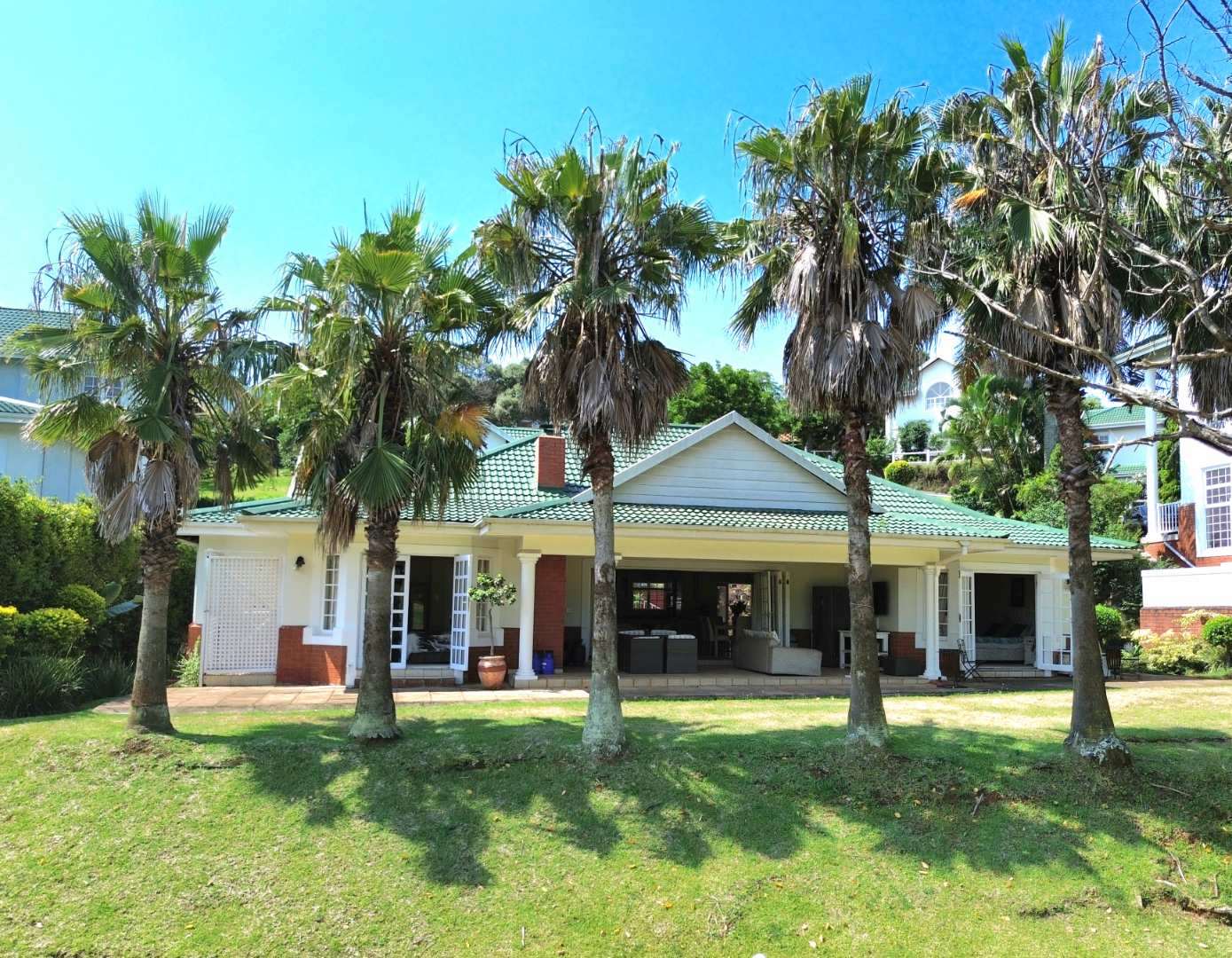 4 Bedroom Townhouse for sale in Mount Edgecombe Country Club Estate - 8 ...