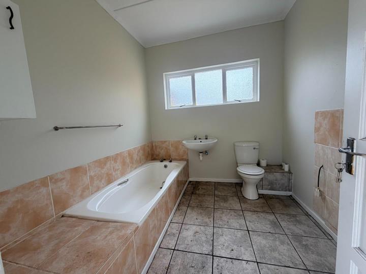 3 Bedroom House for sale in Fisherhaven - 433 Flying Dutchman Way - P24 ...