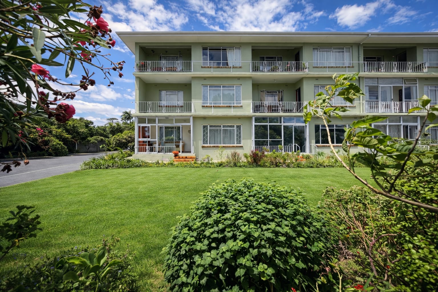 2 Bedroom Apartment / flat for sale in Audas Estate - P24-116928155