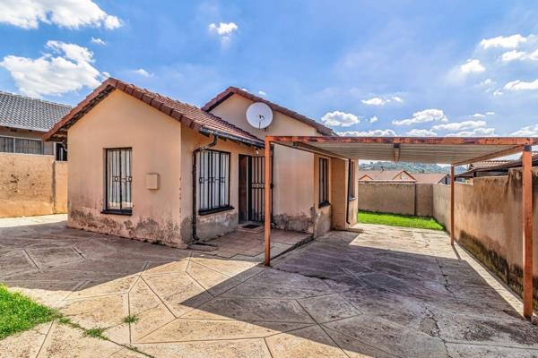 Meredale Property : Property and houses for sale in Meredale ...