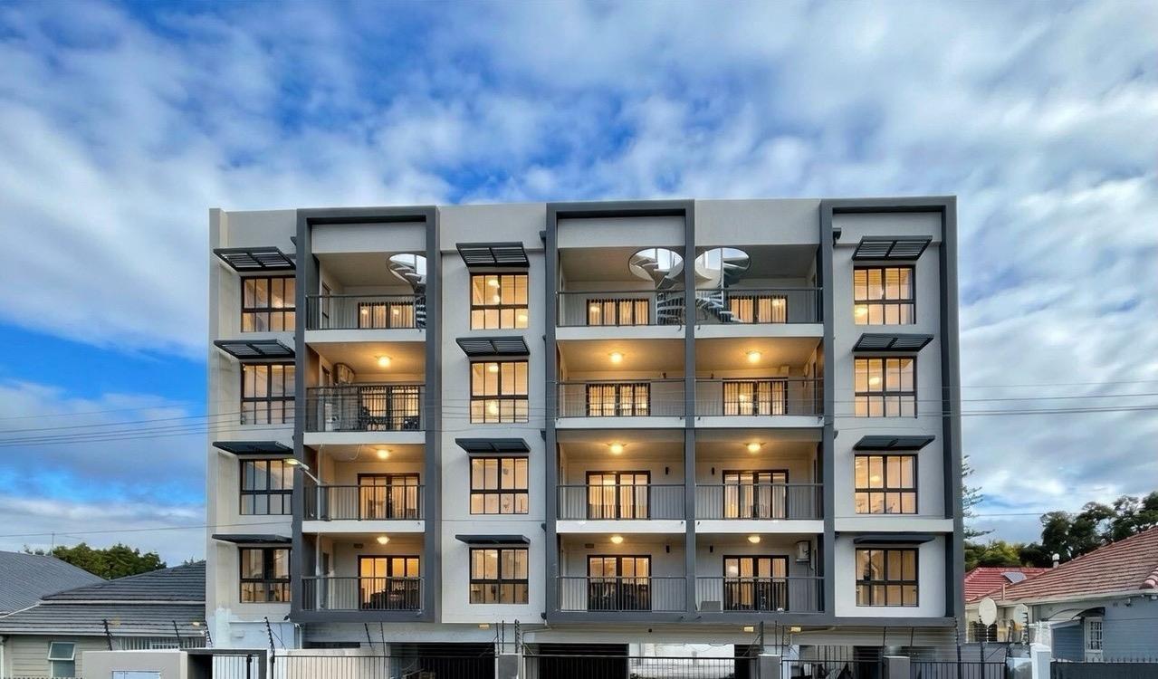 2 Bedroom Apartment / flat for sale in Wynberg Upper - 4 Vriedenhof ...