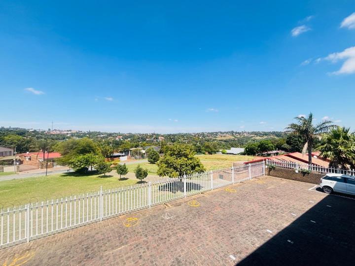 3 Bedroom Apartment / flat for sale in Rant En Dal - 26 Struben Drive ...