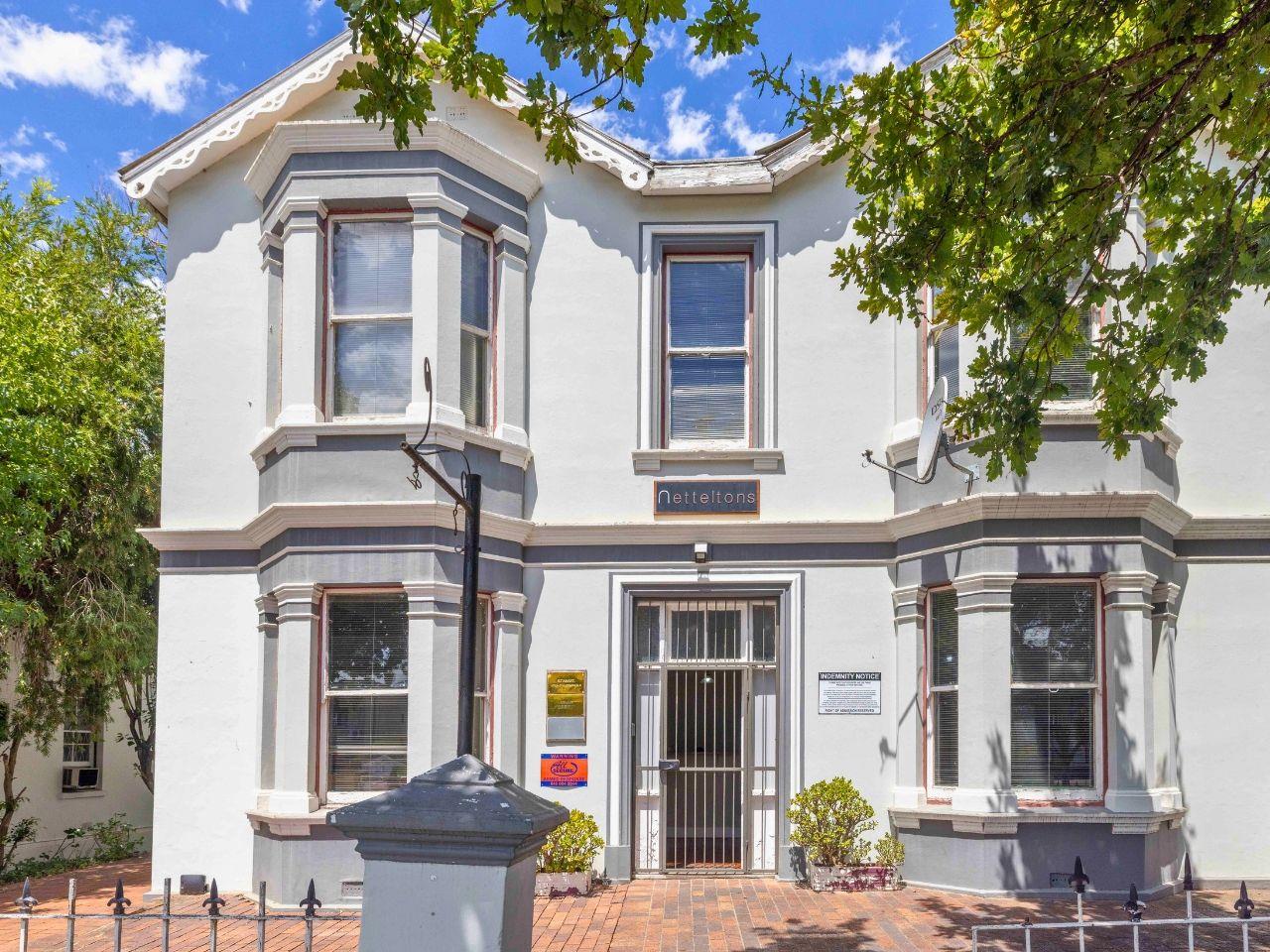 Commercial property for sale in Grahamstown Central - P24-116951905