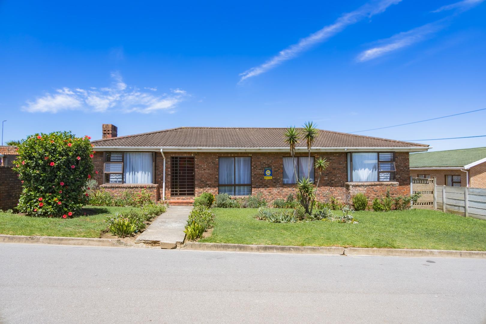 3 Bedroom House for sale in Levallia - 77 Park Road - P24-116955493