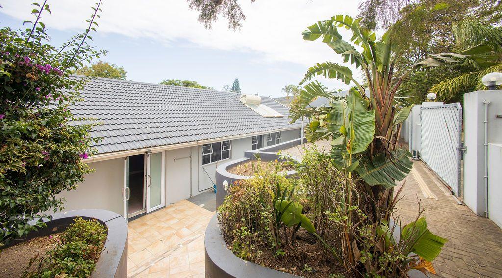 4 Bedroom House for sale in Nahoon Valley Park - P24-116955876