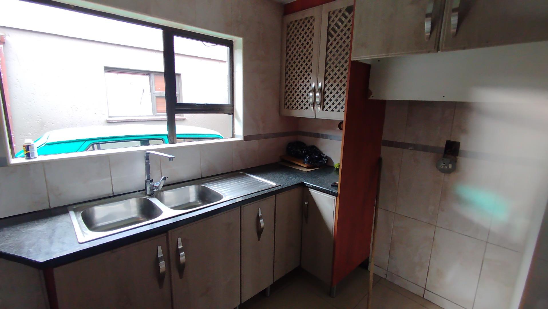 2 Bedroom House for sale in Dobsonville - 61 Msikana Street Dobsonville ...