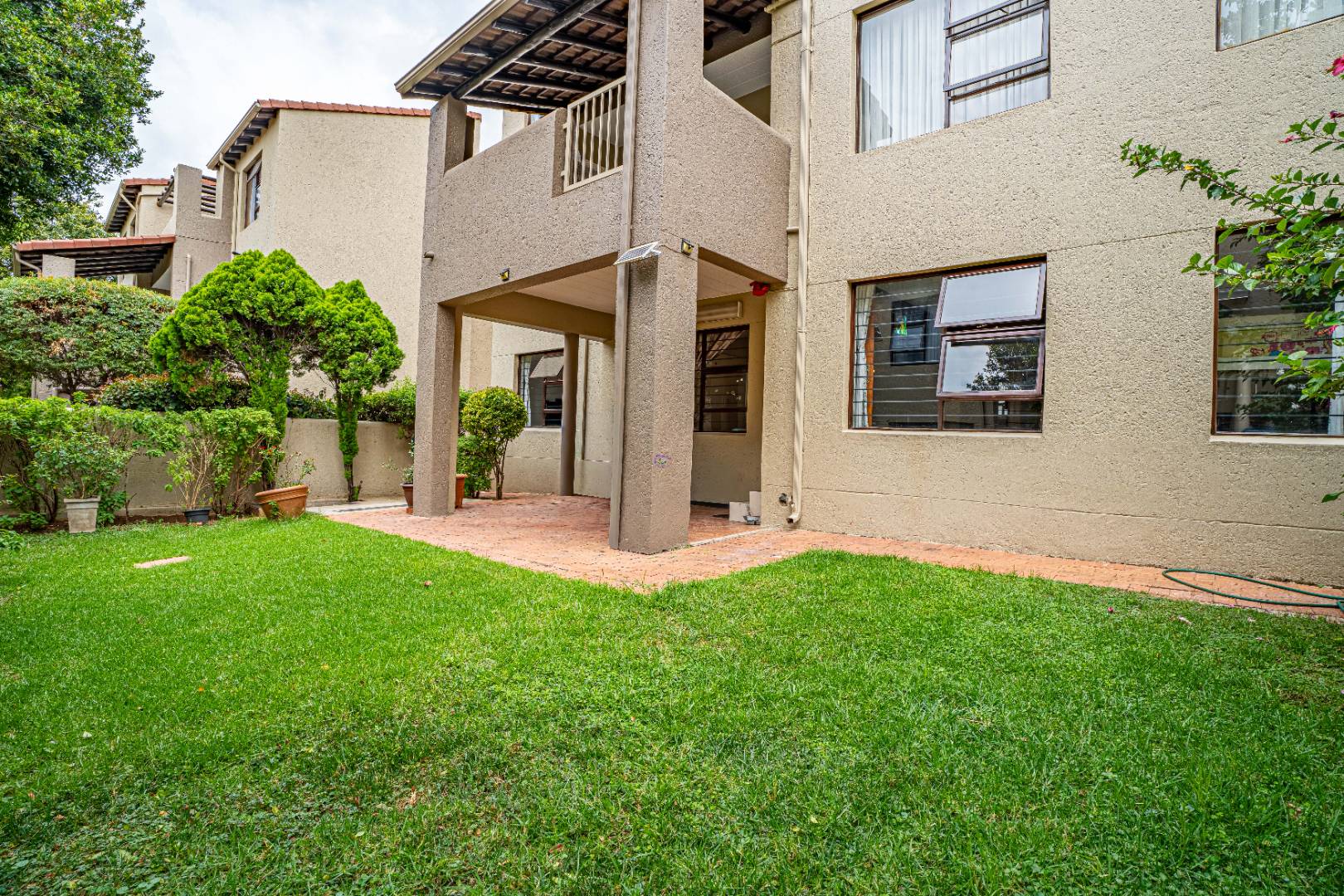 3 Bedroom Apartment / flat for sale in Morningside - 54 Ss Mile-Downe ...