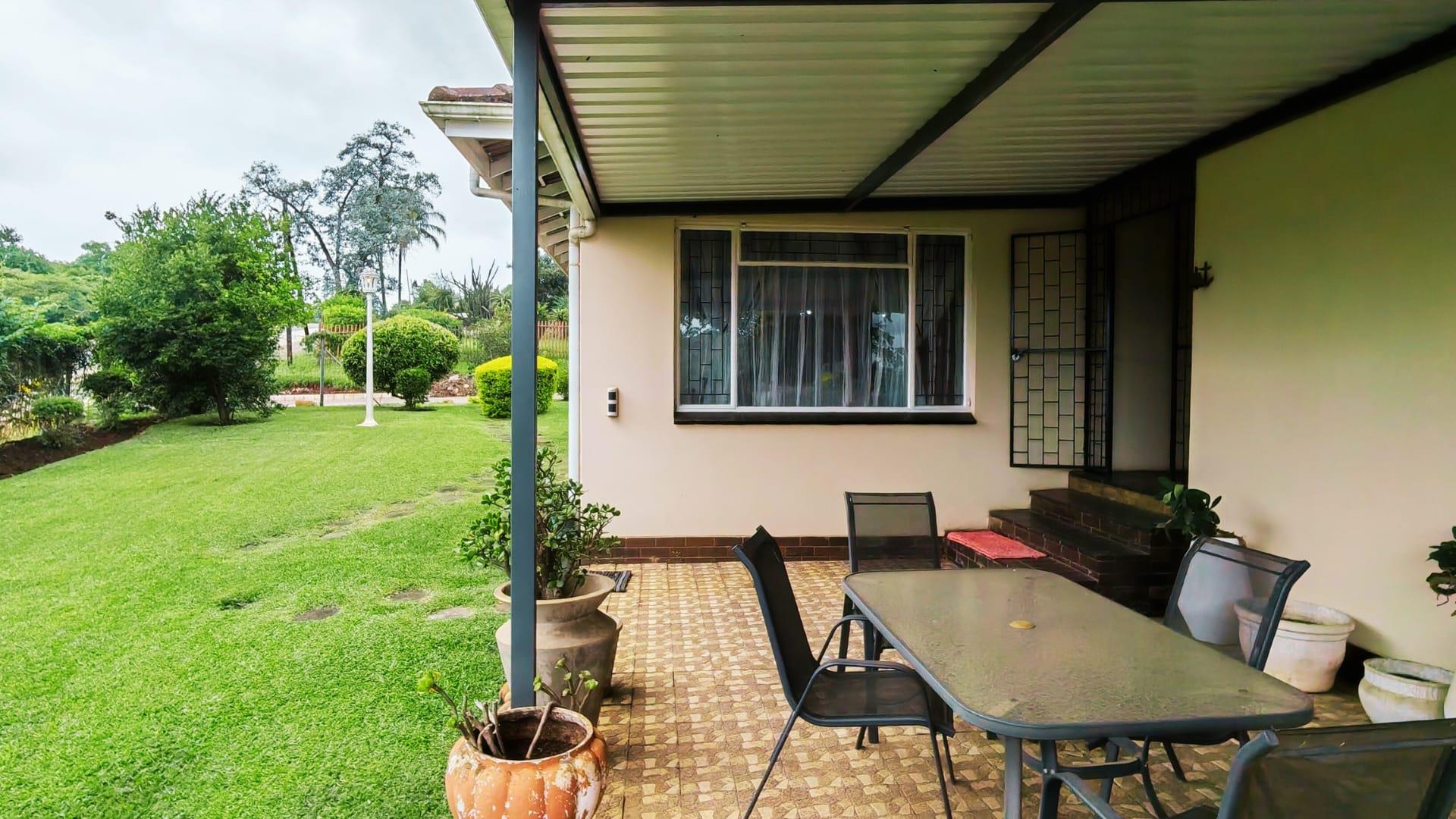 3 Bedroom House for sale in Hayfields - P24-116976757