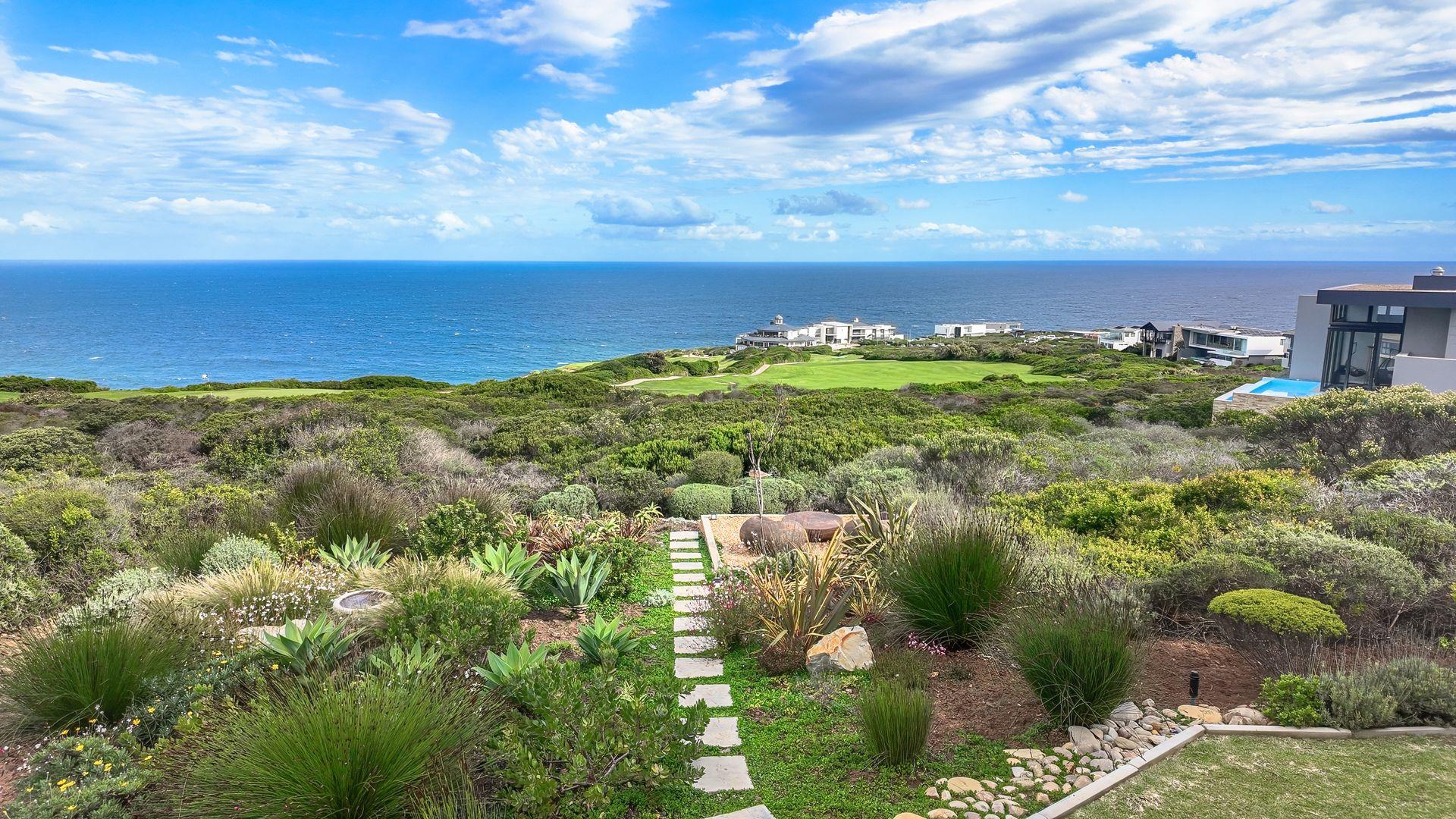 5 Bedroom House for sale in Pinnacle Point Golf Estate - 1 Pinnacle ...