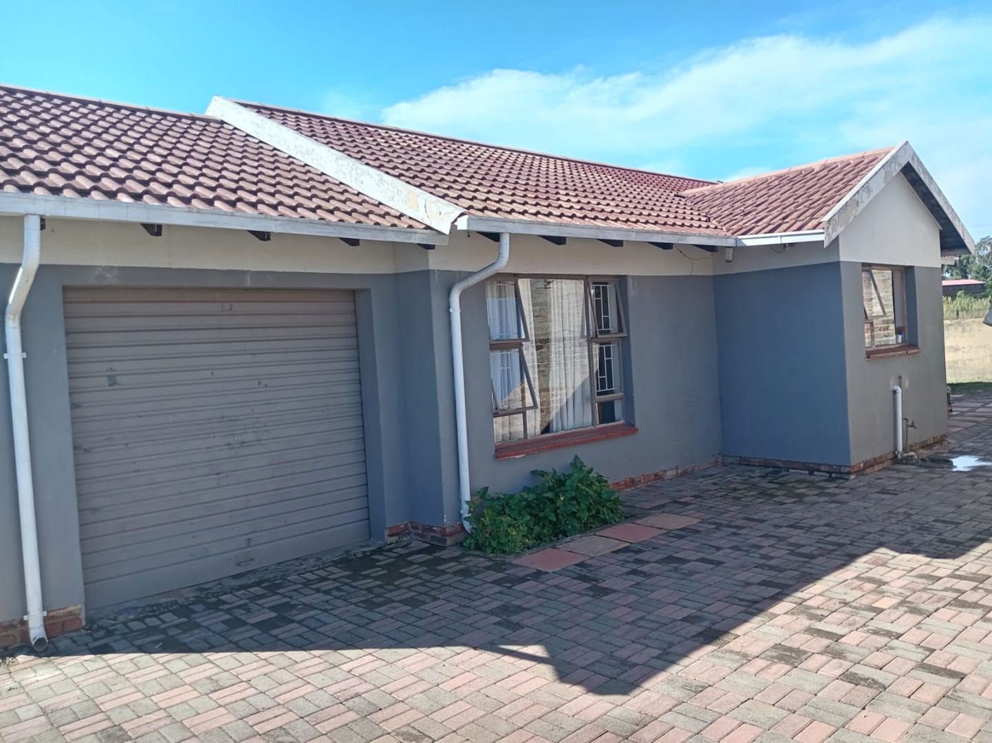 3 Bedroom House for sale in Sebokeng Zone 10 - P24-116988908