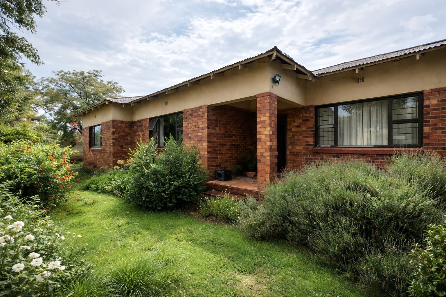 3 Bedroom House for sale in Brakpan Central - P24-117004639