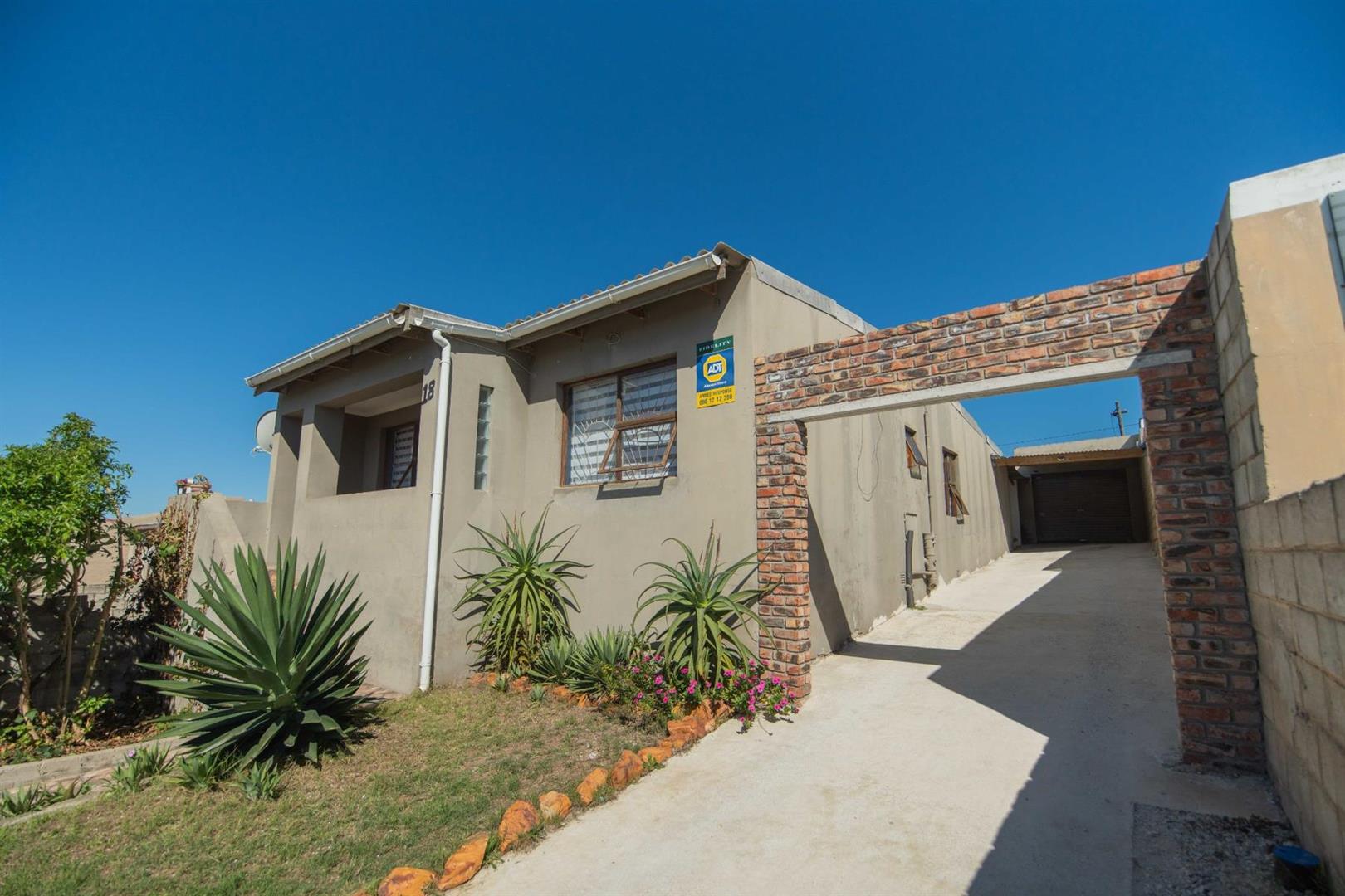 3 Bedroom House for sale in Schauderville - P24-117008062