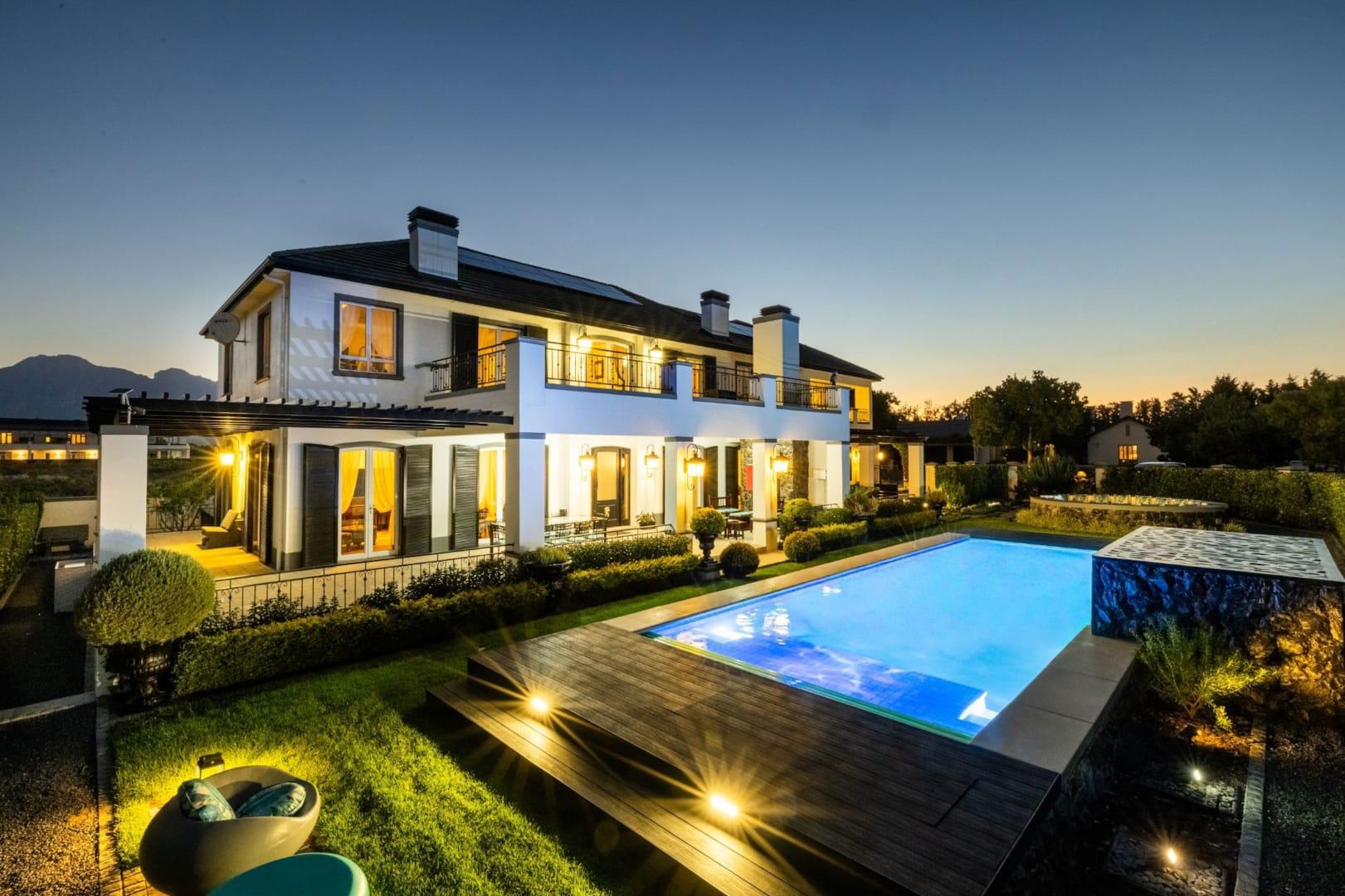 4 Bedroom House for sale in Val de Vie Estate - P24-115684839