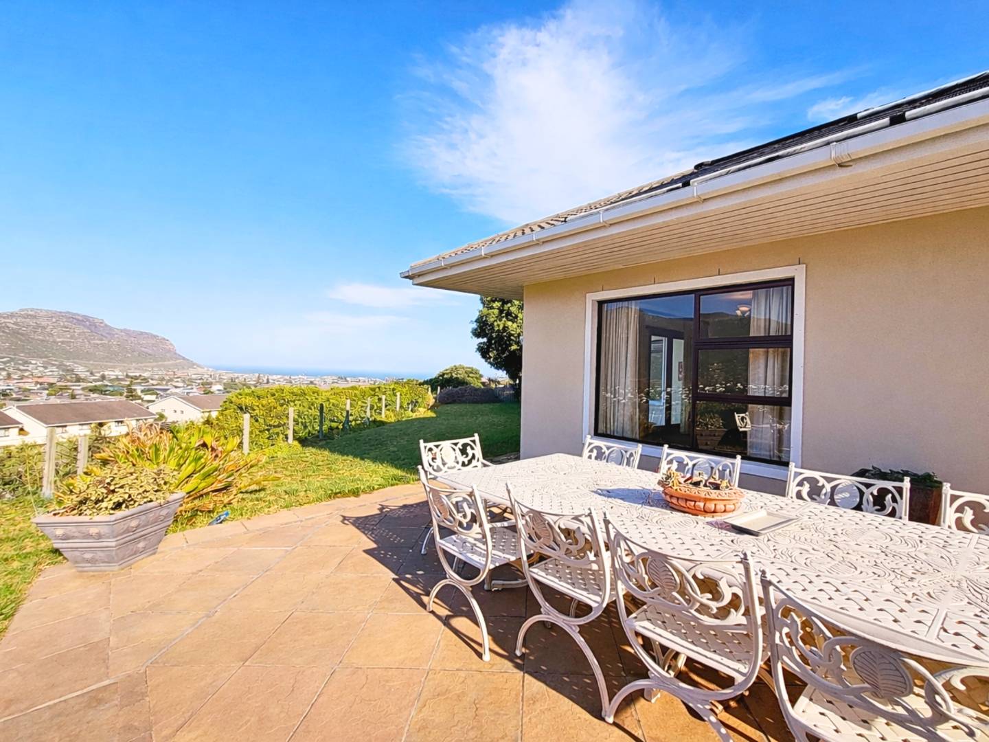 3 Bedroom House for sale in Fish Hoek - 86 Ranger Rd - P24-117011540