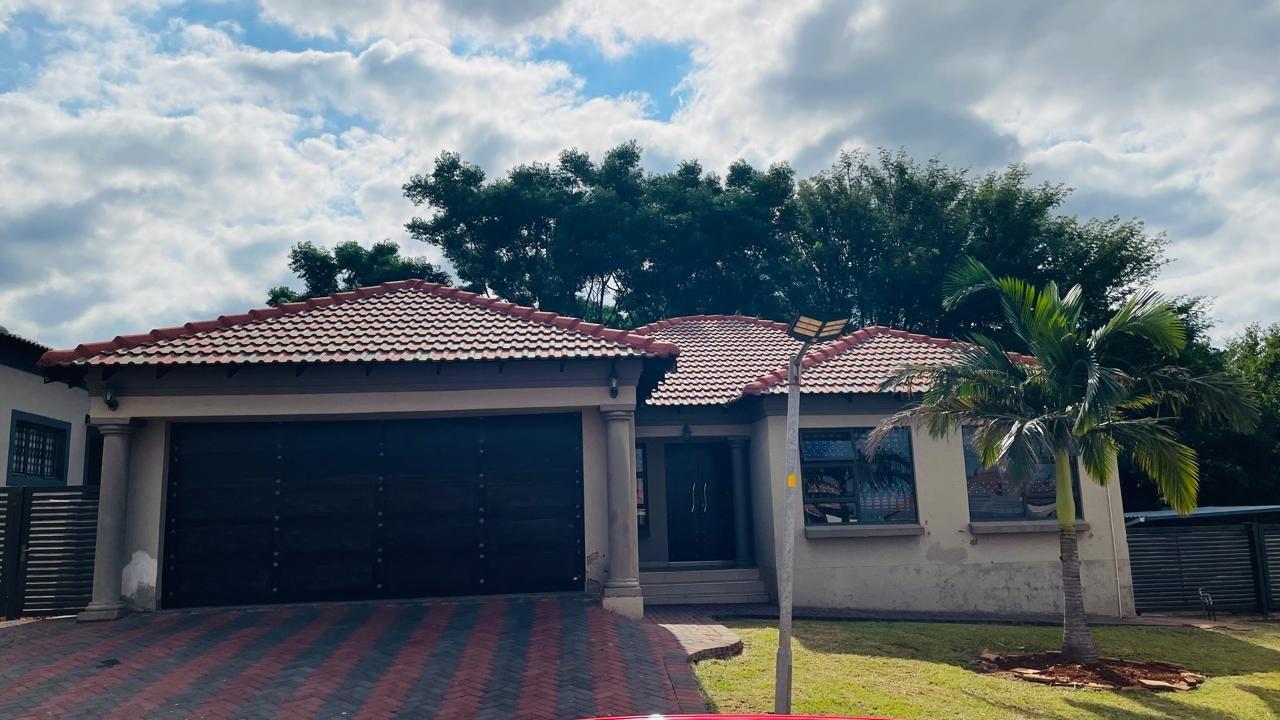 3 Bedroom House for sale in Amandasig - P24-117017361