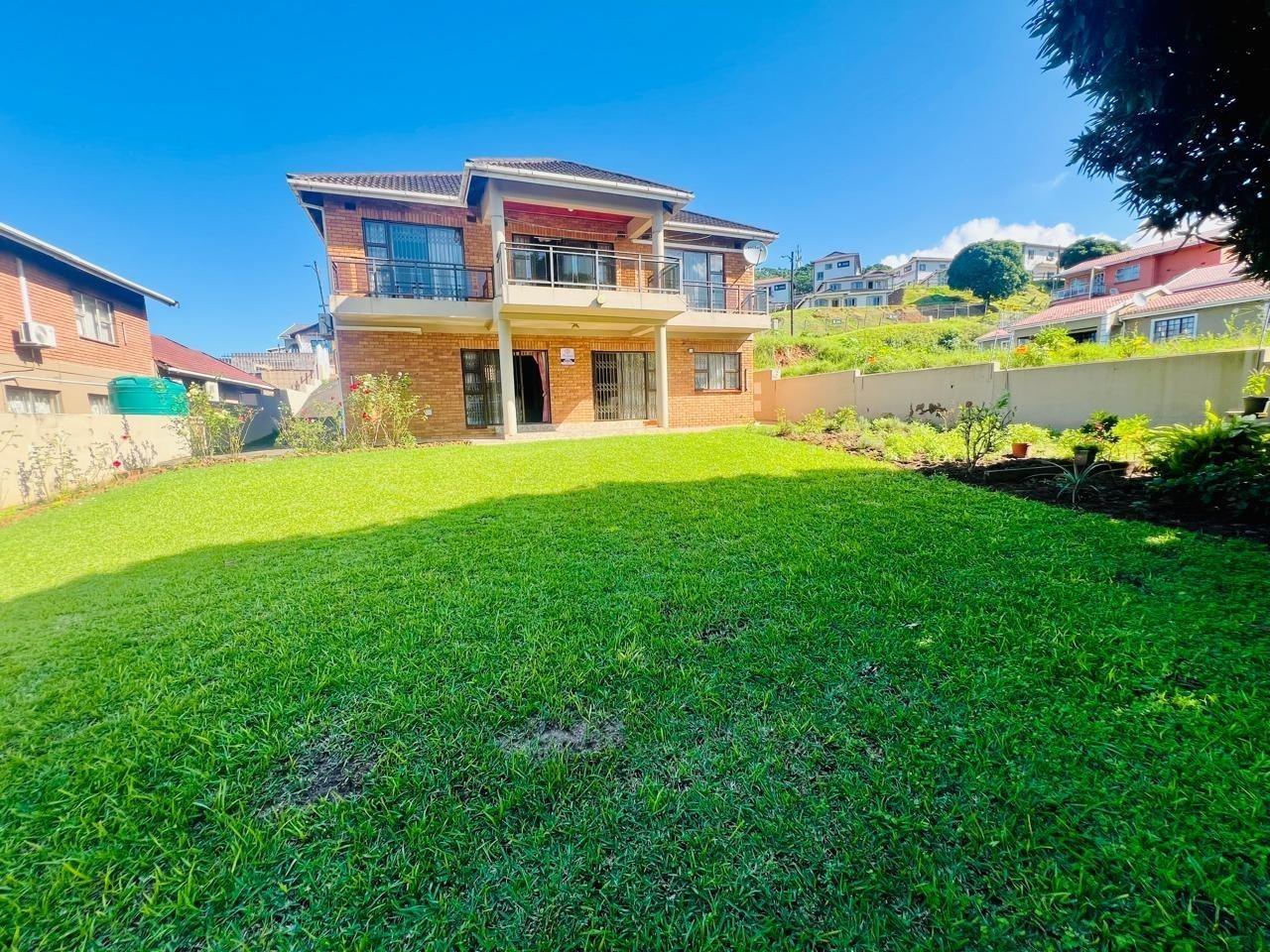 4.5 Bedroom House for sale in Isipingo Rail - P24-115925490