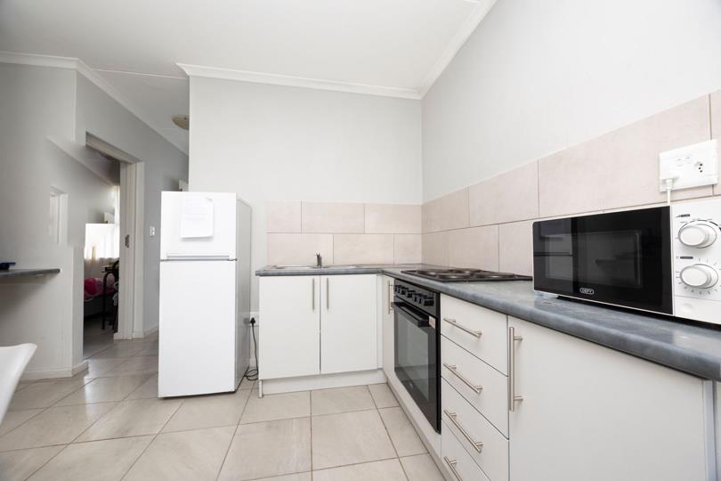 2 Bedroom Apartment / flat for sale in Mooiberge - P24-117025335