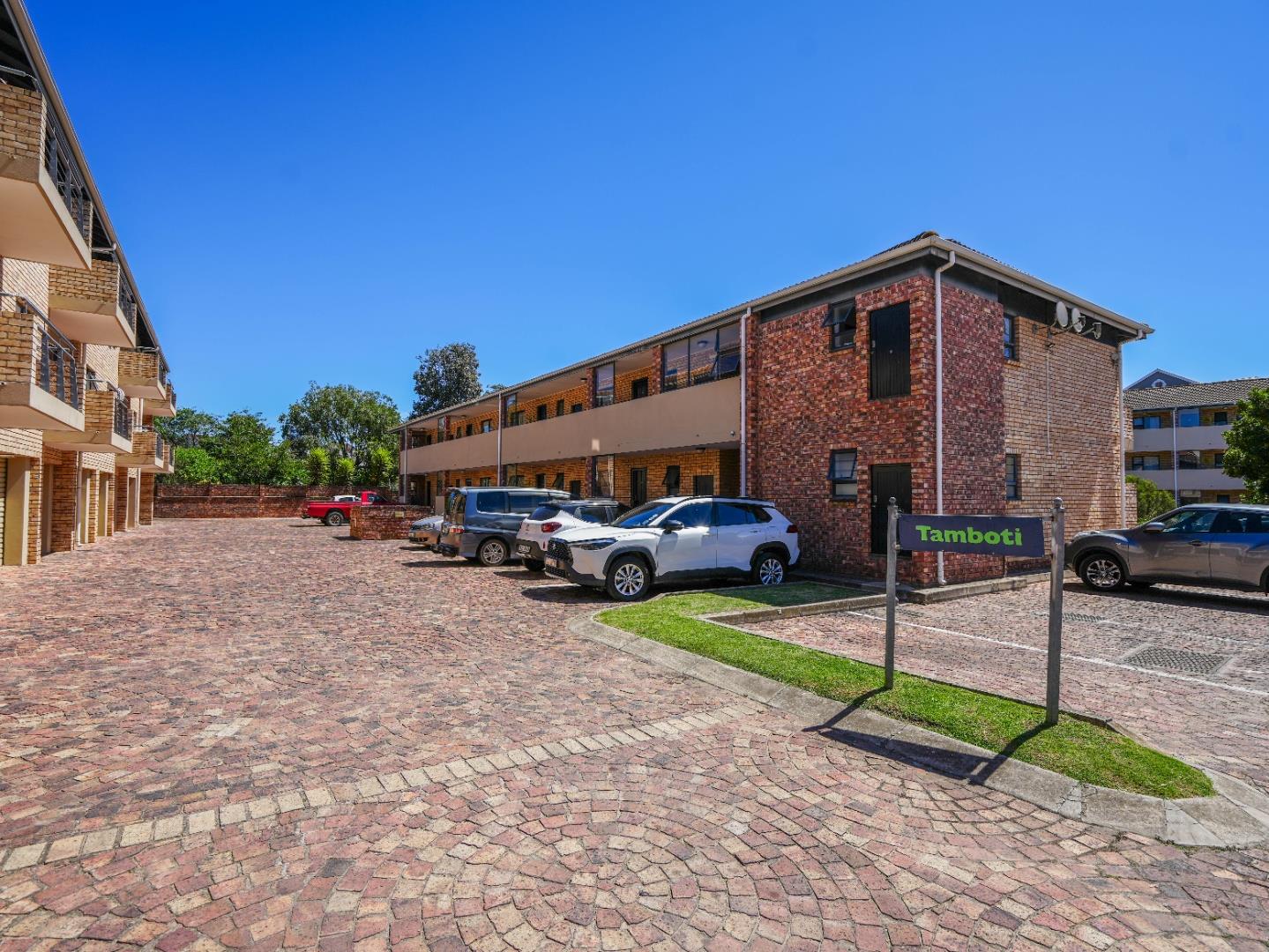 2 Bedroom Apartment / flat for sale in Grahamstown Central - 79 Ss THE ...