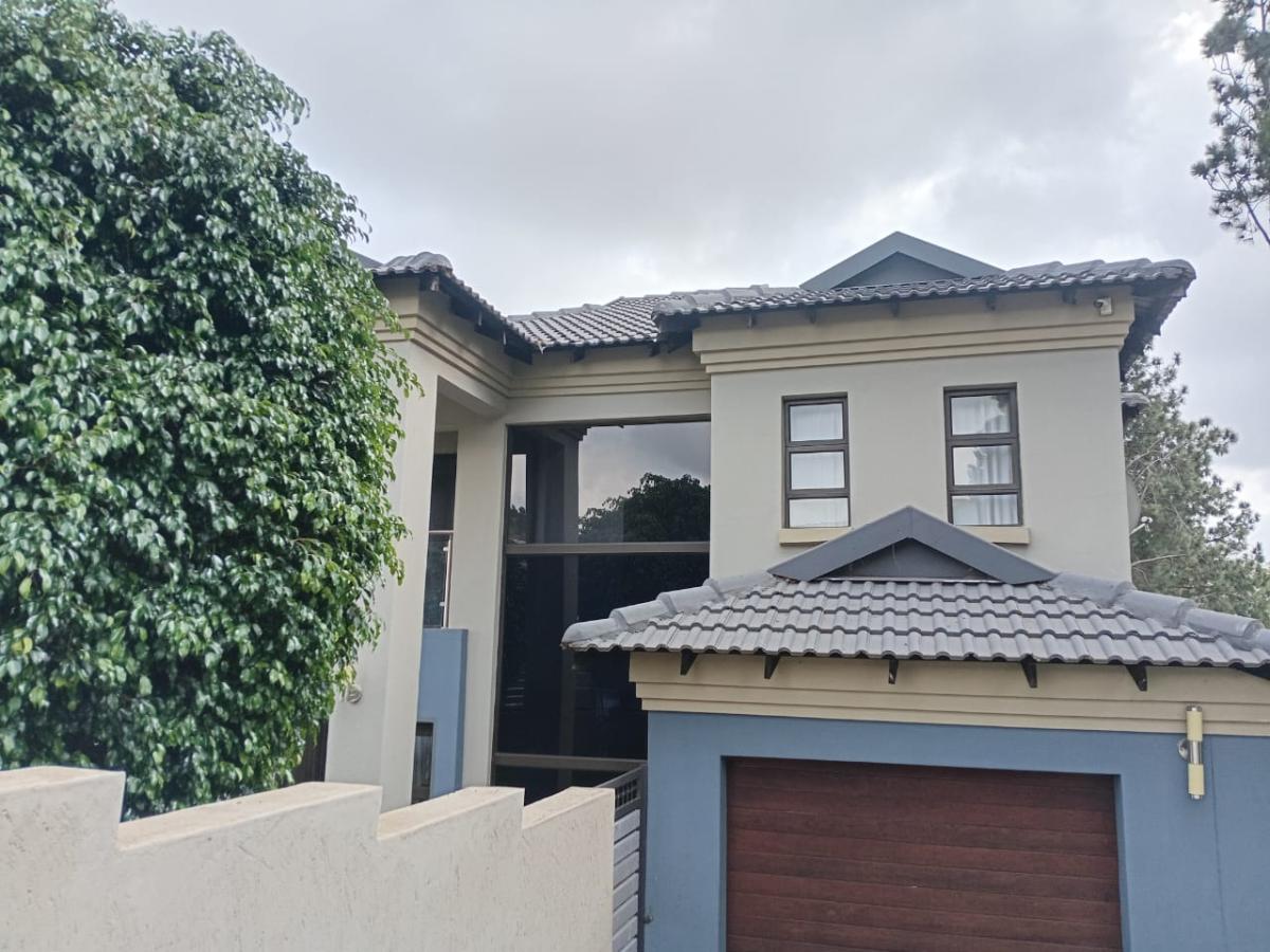 4 Bedroom House for sale in Amandasig - P24-117039761