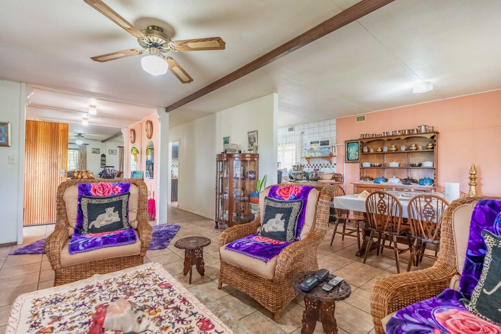 3 Bedroom Townhouse for sale in Inchanga - P24-117041327