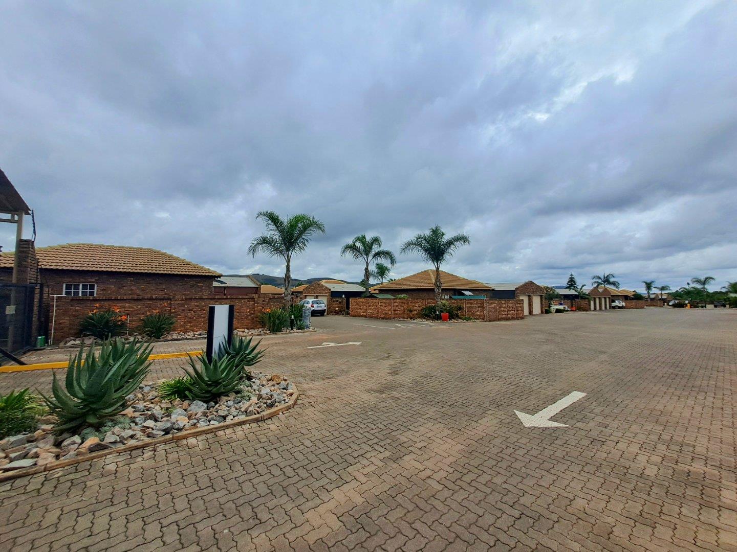 2 Bedroom Townhouse for sale in Andeon - 57 Fred Messenger Avenue - P24 ...