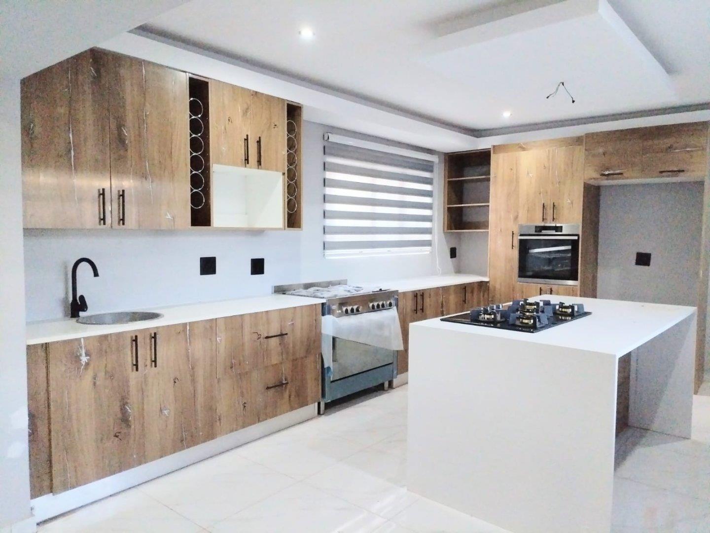 4 Bedroom House for sale in Dalmada AH - P24-116848112