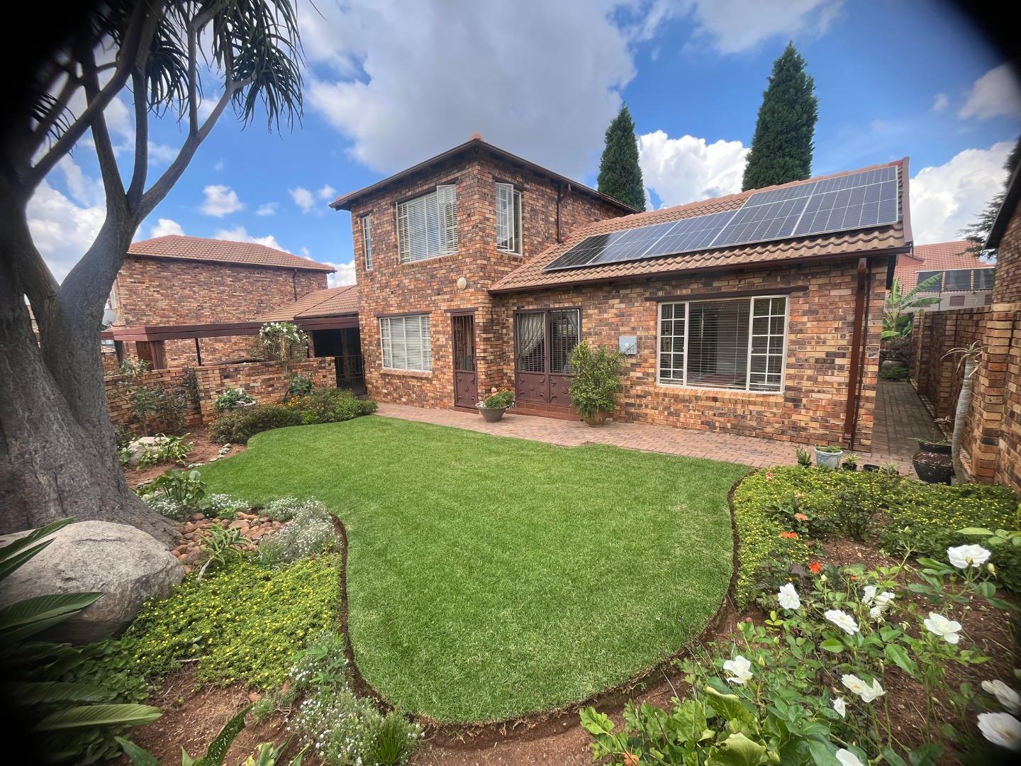 3 Bedroom House for sale in Randburg Central - 1272 Puttick Avenue ...