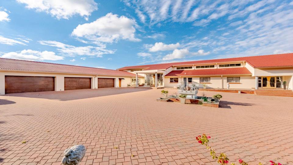 5 Bedroom House for sale in Poortview - 94 Totius Road - P24-117072656