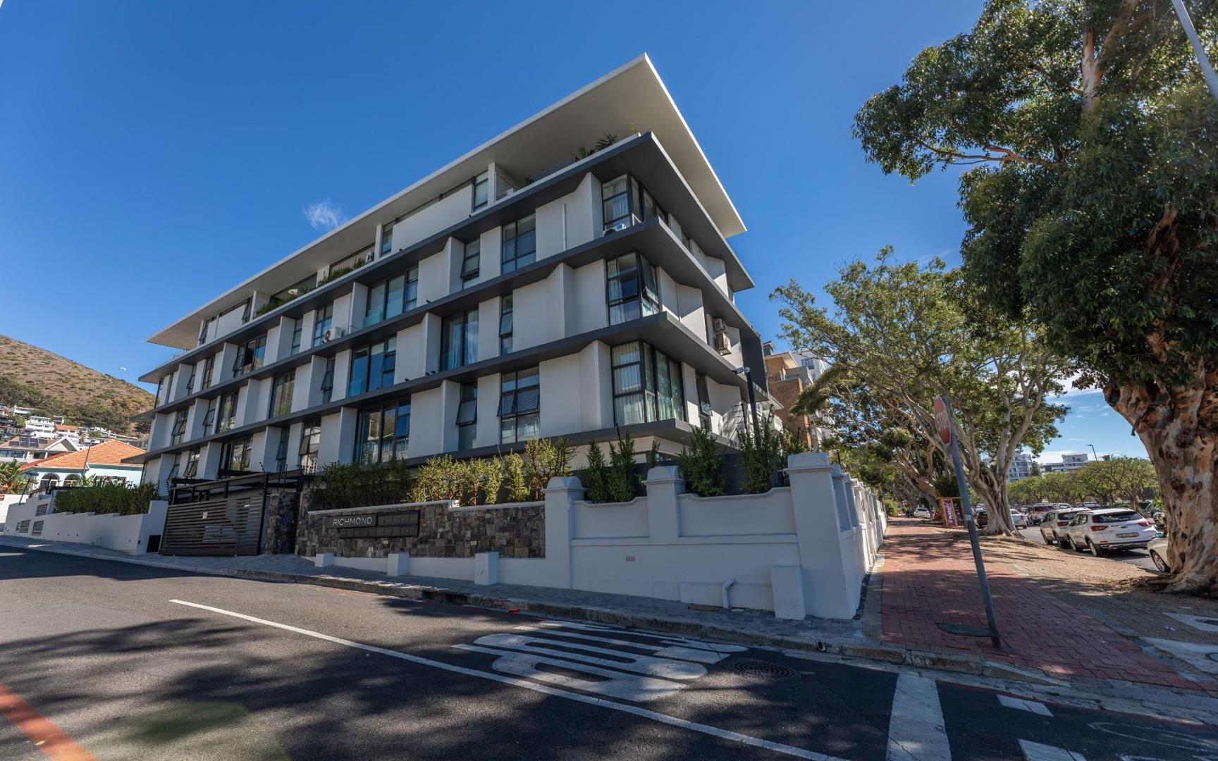 1 Bedroom Apartment / flat for sale in Three Anchor Bay - P24-117080696