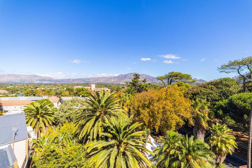 2 Bedroom Apartment / flat for sale in Wynberg Upper - Chelsea Heights ...