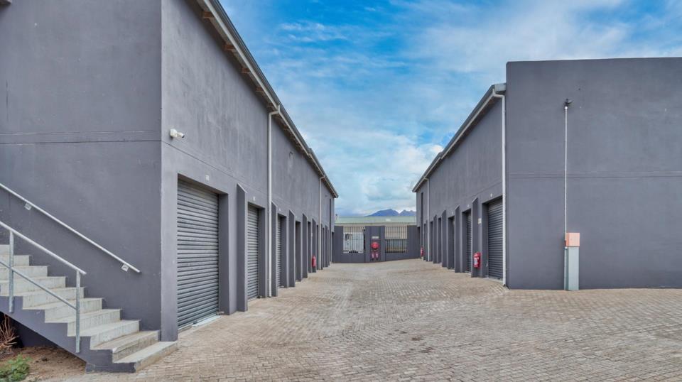 Commercial property for sale in Broadlands - 126 Broadlands Storage ...