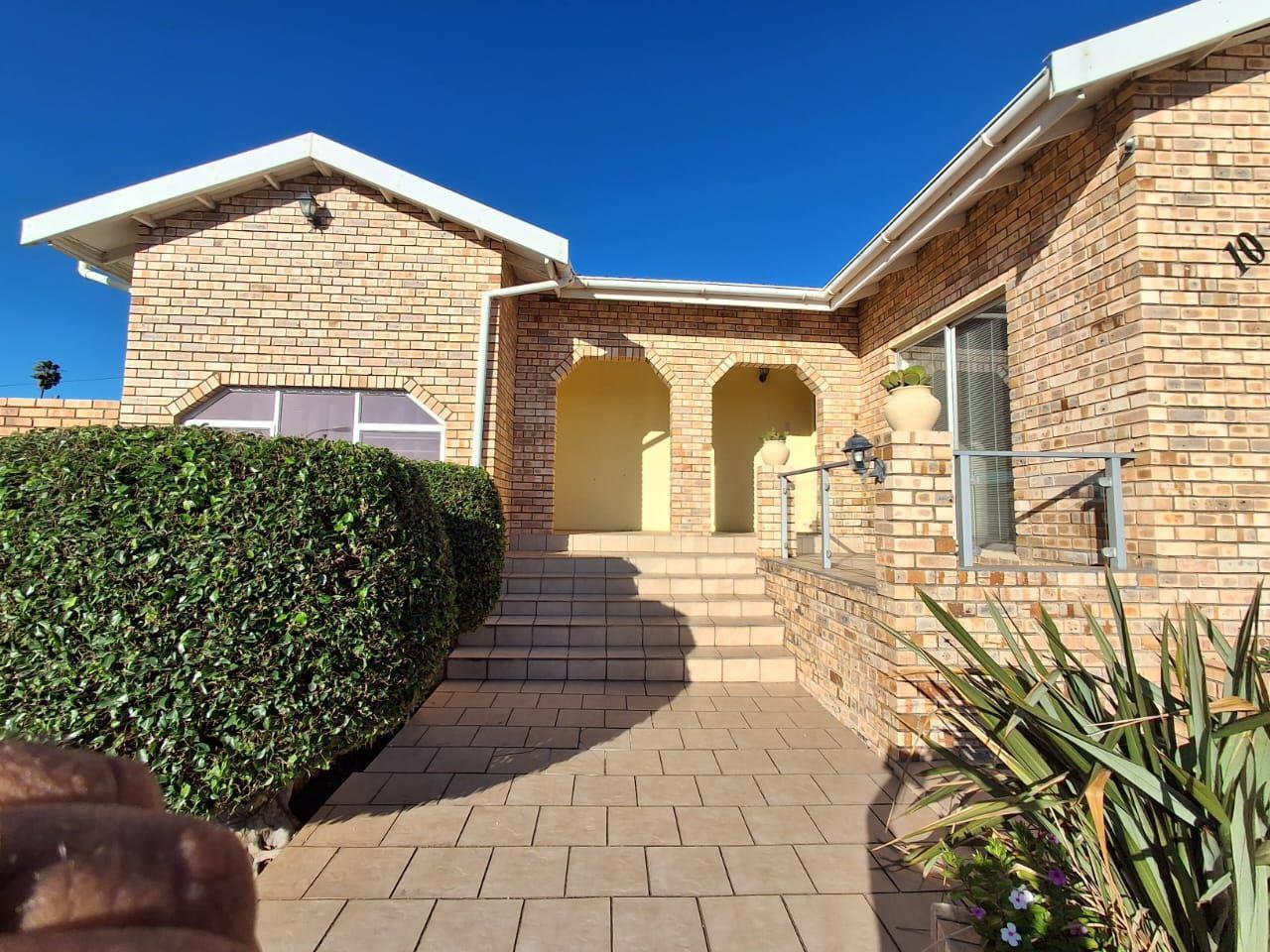 Mountain View, Uitenhage Property : Property and houses for sale in ...