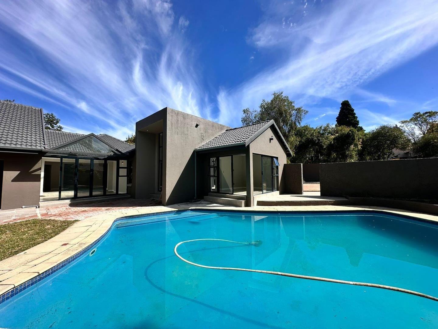 4 Bedroom House for sale in Bryanston - 654 Arklow Road - P24-117051455
